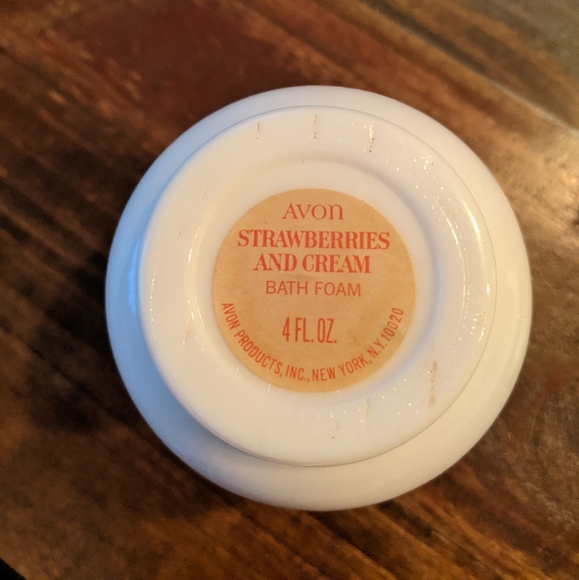 Avon | Accents | Avon Vintage Strawberries Cream | Poshmark